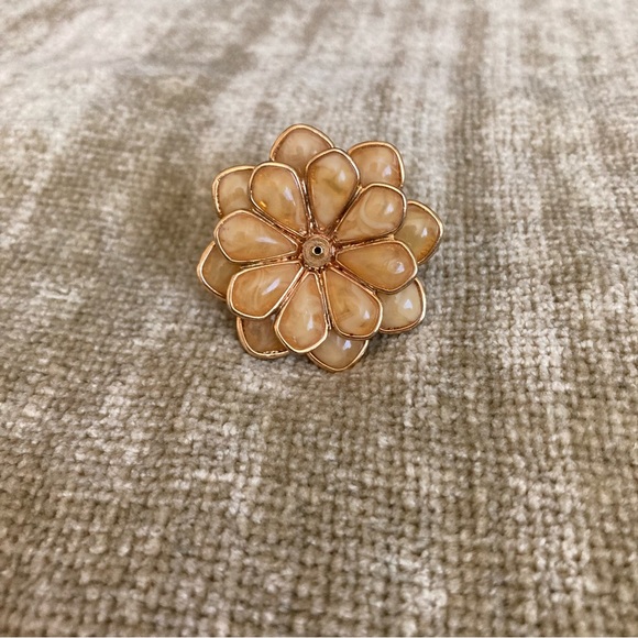 kate spade | Jewelry | Kate Spade Flower Ring Size 7 Gold Tone | Poshmark